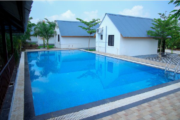 Contact:+91 7066665554 / +91 9145557771 | Glowry Stone Resort | One Day ...